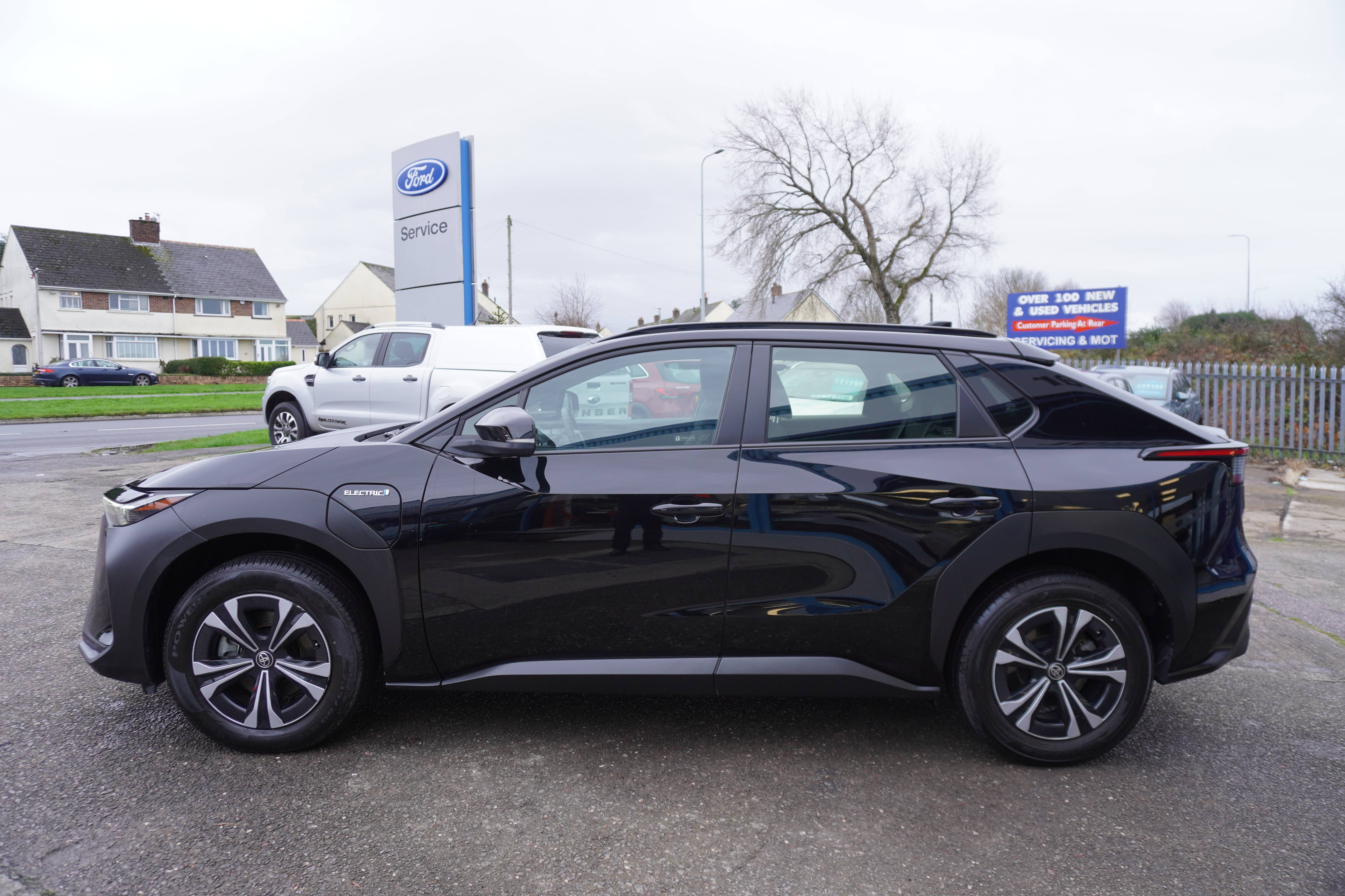 2024 73 TOYOTA BZ4X 71.4kWh Pure Auto 5dr (11kW OBC)